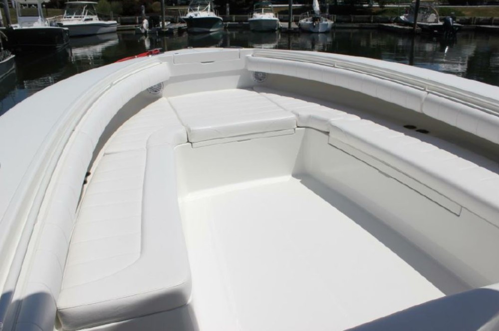 Regulator 34 SS center console fishing boat Regulator 34ft Regulator 34 ...